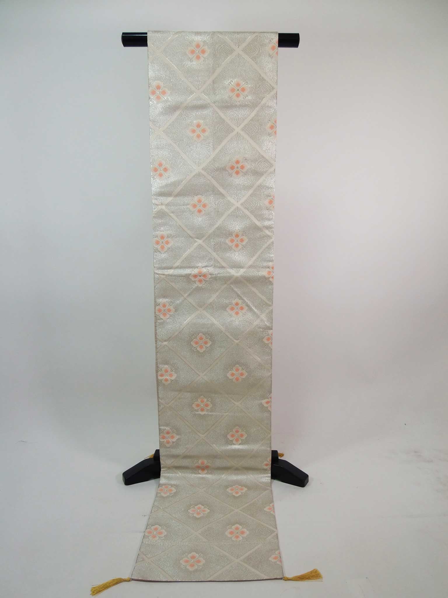 Gorgeous, HANARAHISHI pattern, pouch obi, table runner, silver thread ...